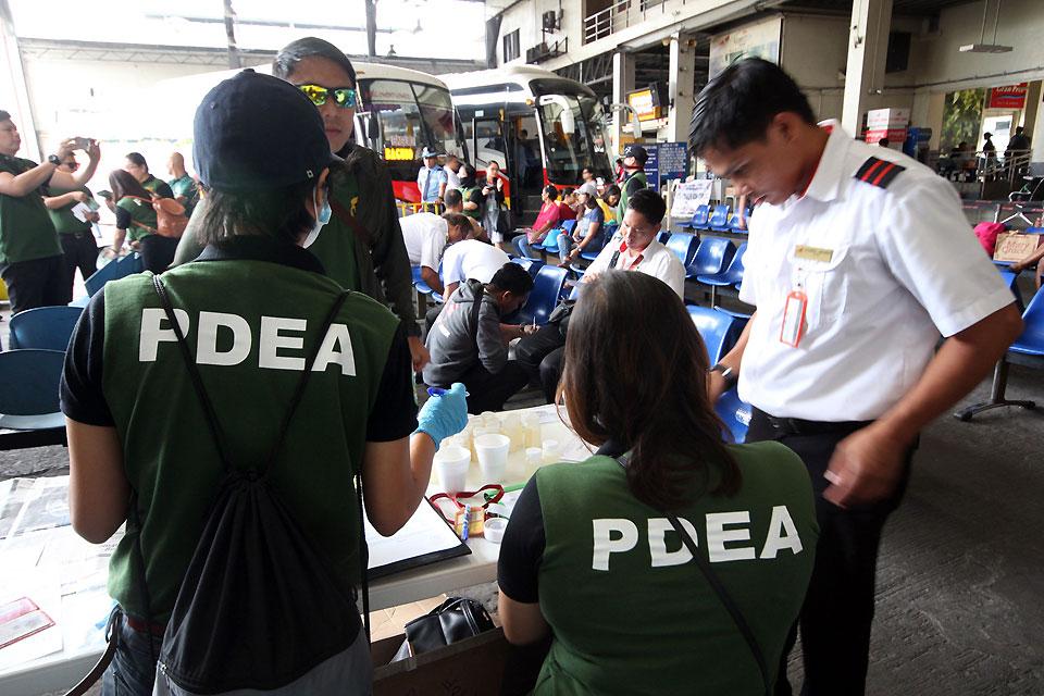 PDEA conducts surprise drug test on bus drivers for Undas | GMA News Online