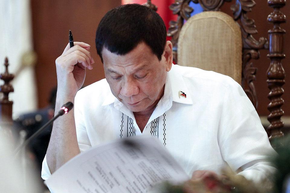 Duterte tells candidates, gov’t executives not to intimidate voters ...