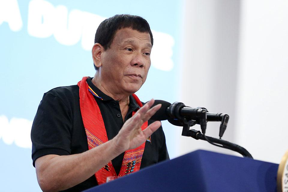 Duterte takes potshot at Catholic confessional, tells story of sexual ...