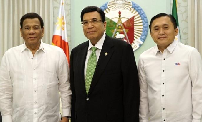 Duterte, former aide and Senate bet Go visit Iglesia ni Cristo leader ...