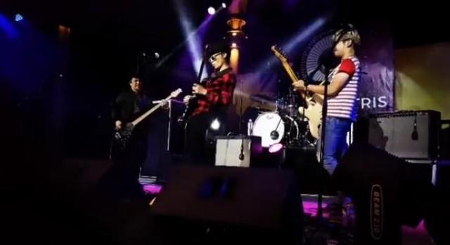 Here’s a short clip of Ultracombo performing ‘Superproxy’ at the mini ...