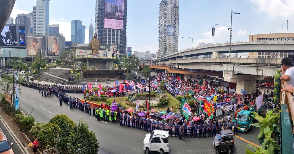Rallyists flock to EDSA for 33rd People Power anniversary | GMA News Online