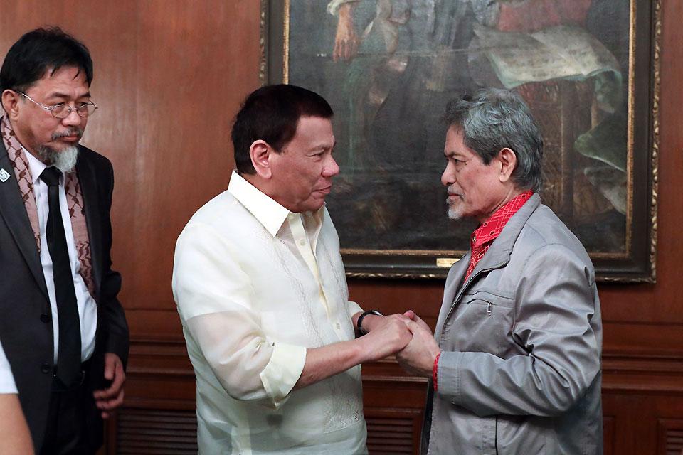 Palace: Nur Misuari not a ‘spoiler’ of peace deal | GMA News Online