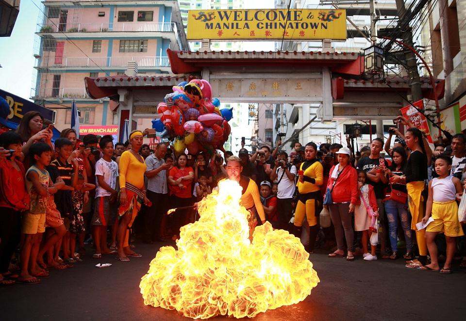 Welcoming the Year of the Pig, here and abroad | GMA News Online