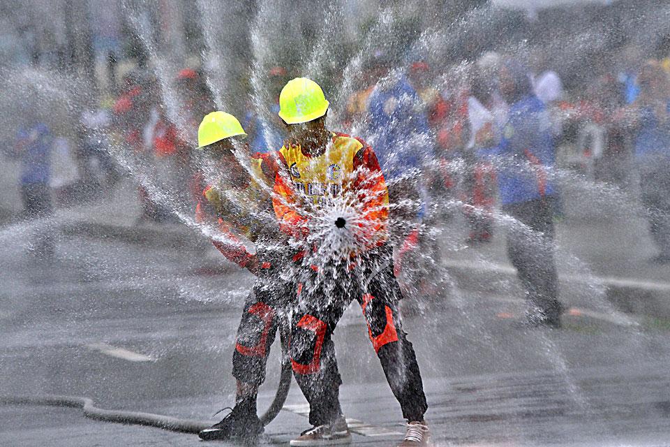 5th National Fire Olympics amid water shortage | Photos | GMA News Online
