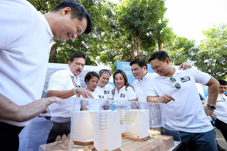 Sotto leads groundbreaking rites for new Senate bldg | Photos | GMA ...