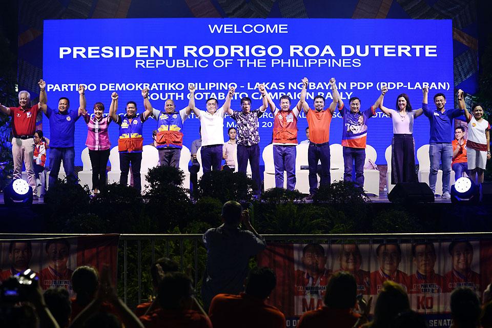 Duterte endorses PDP-Laban bets in Koronadal rally | Photos | GMA News ...