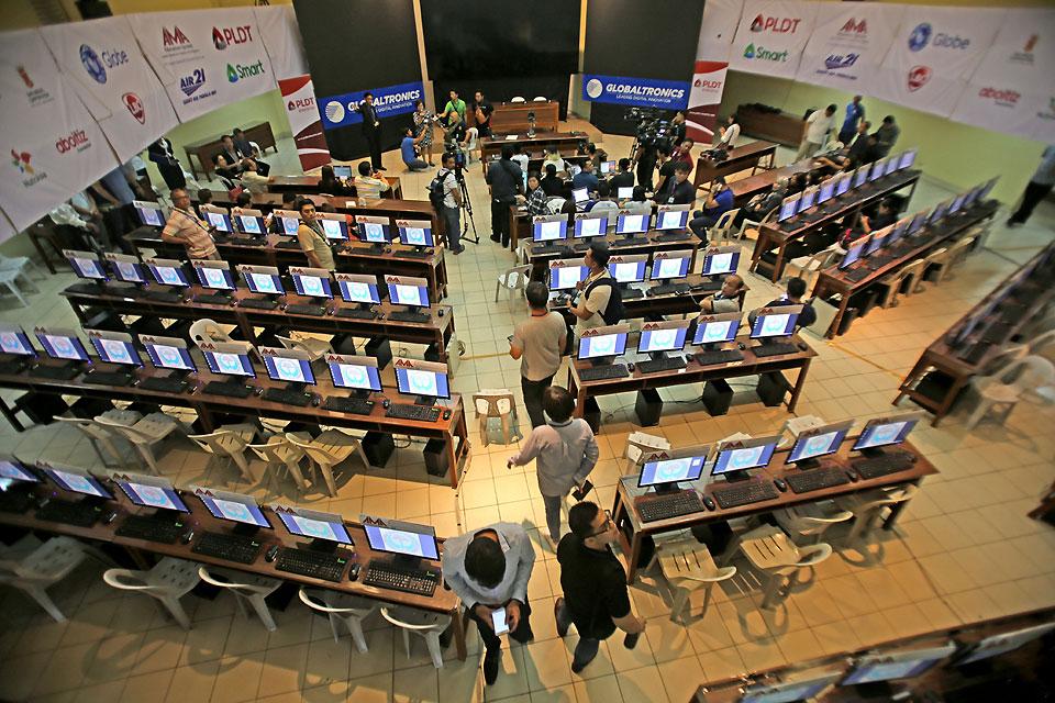 PPCRV’s manual encoding of printed ERs starts | GMA News Online