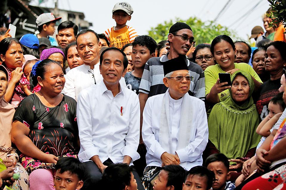 Indonesia's Widodo reelected | Photos | GMA News Online