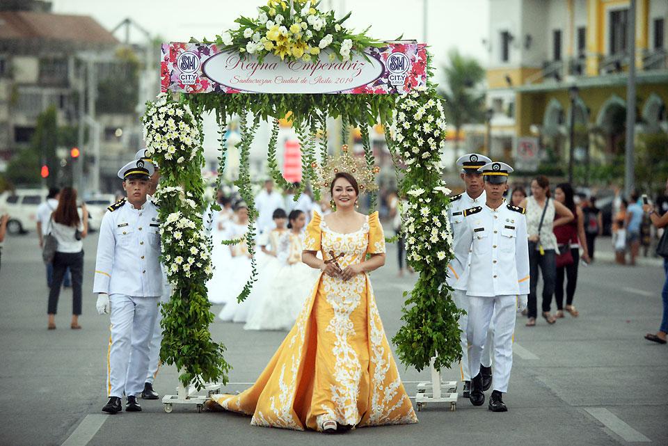 Ilonggos hold Santacruzan Ciudad de Iloilo | Photos | GMA News Online