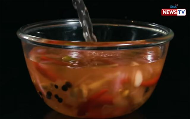 Iba pang brand ng suka na makikitang may synthetic acetic acid ...