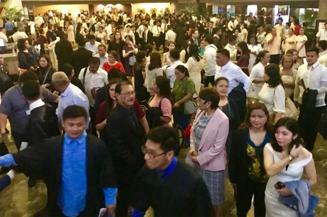 Bar 2018 passers arrive at PICC for oath-taking rites | Photos | GMA ...
