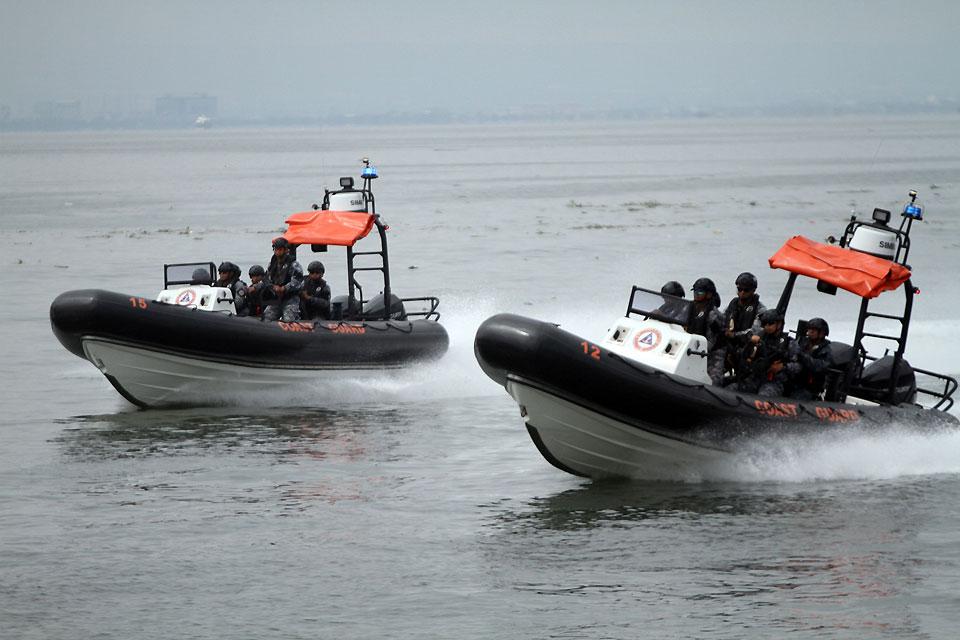 Coast Guard seeks 75,000 personnel to cover Philippine coasts | GMA ...