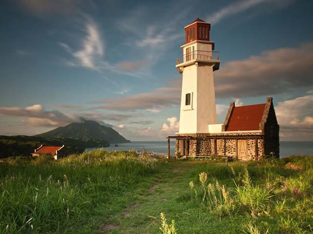 Photogs band together to help quake victims in Batanes | GMA News Online