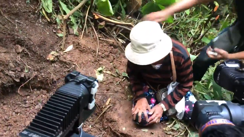 Loved ones weep for justice as alleged NPA victims exhumed in Bukidnon ...