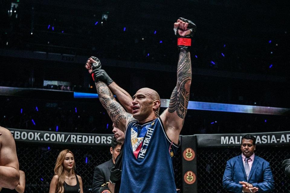 MMA analyst thinks Brandon Vera will be stopped in 3 rounds in light ...