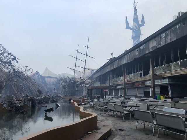 Star City fire spares entrance, roller coaster but razes food court ...