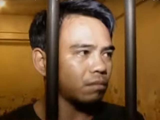 TNVS driver, arestado matapos daw tangkaing kikilan ang 2 pasaherong ... TNVS driver, arestado matapos daw tangkaing kikilan ang 2 pasaherong ...