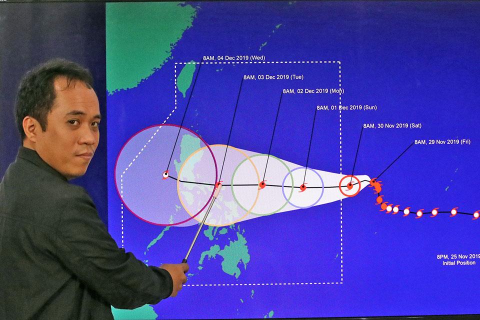 PAGASA warns of hazards from typhoon entering PAR on Tuesday | Photos ...