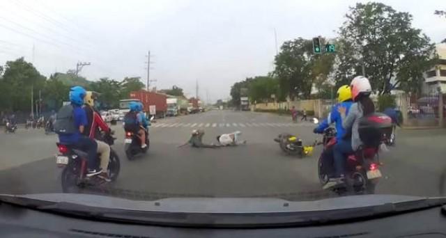 Snatchers ngayong holiday rush, paano maiiwasan? | GMA News Online