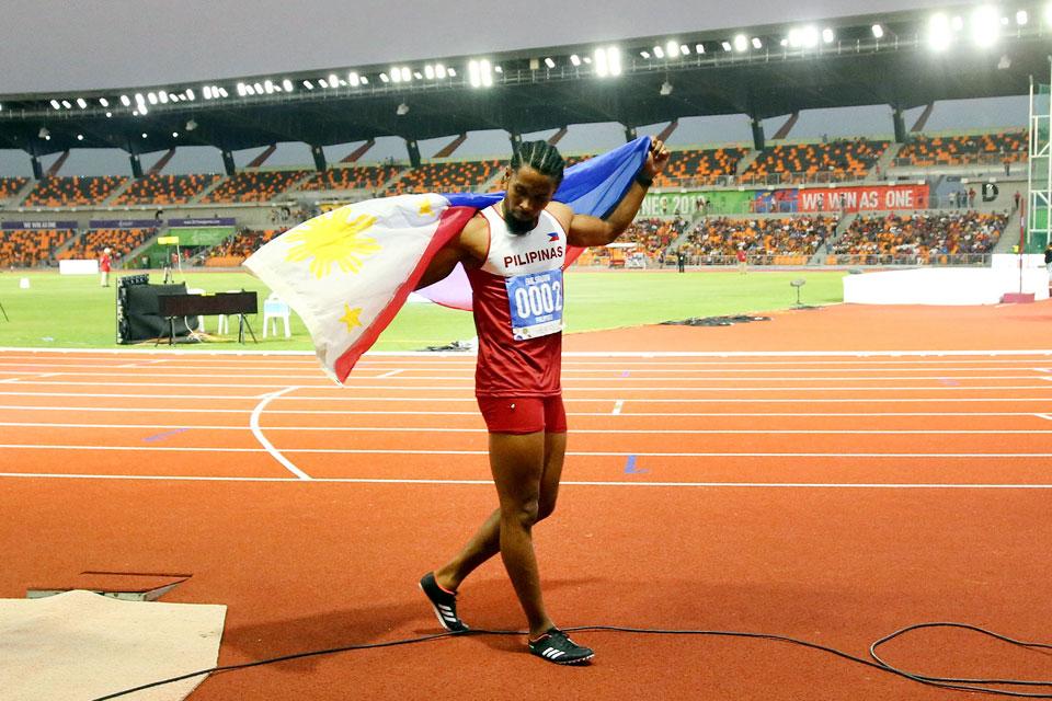 Eric Cray completes redemption with hurdles gold | GMA News Online