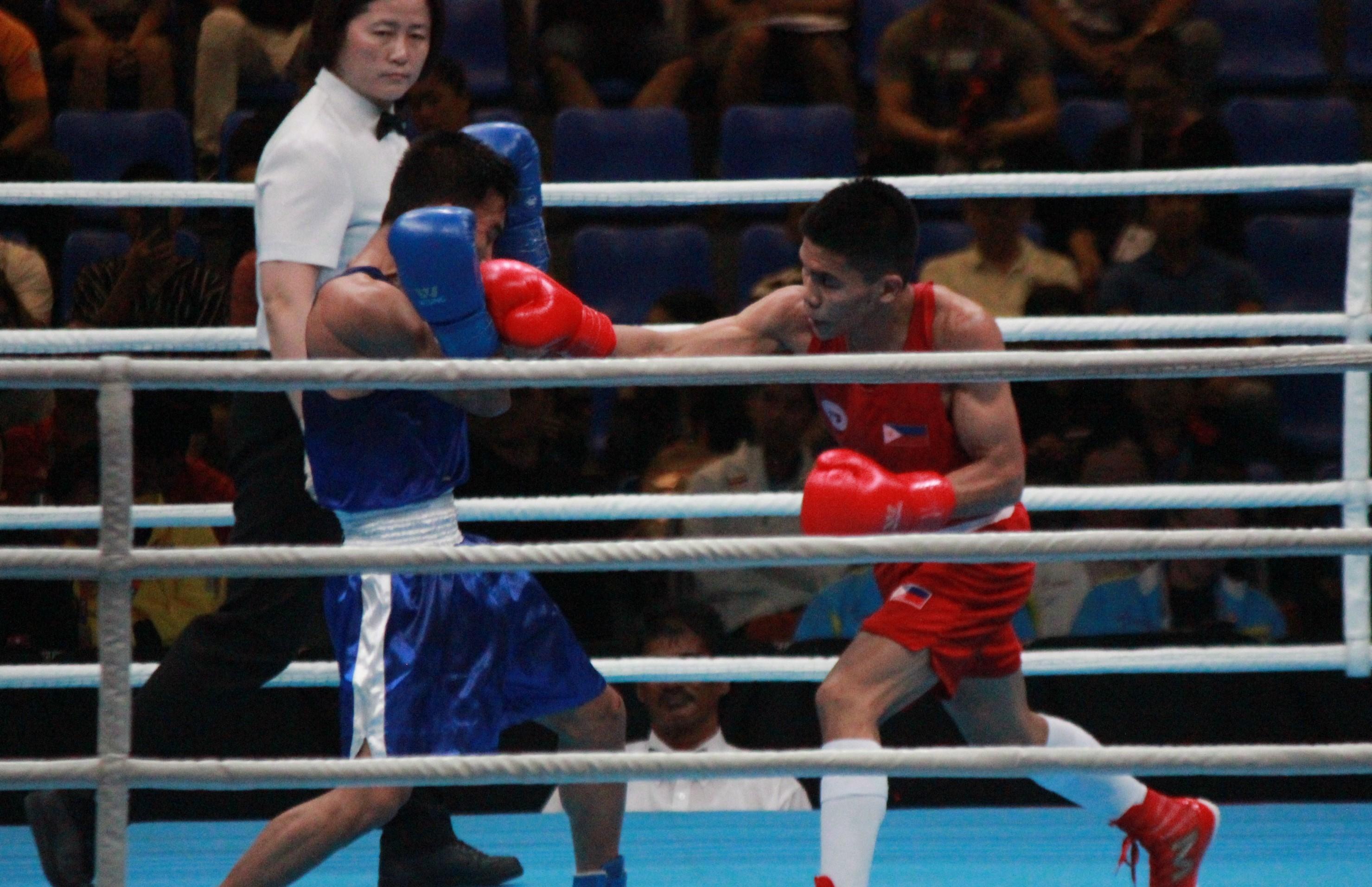 Filipino boxers sweep SEA Games quarterfinals | GMA News Online