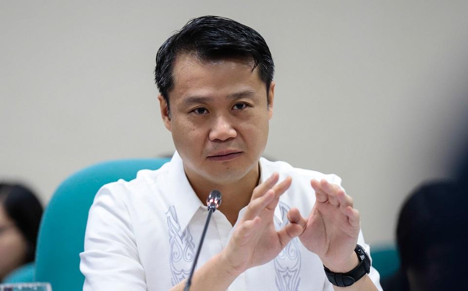 Duterte free to attend Senate hearing on ABS-CBN franchise —Gatchalian ...
