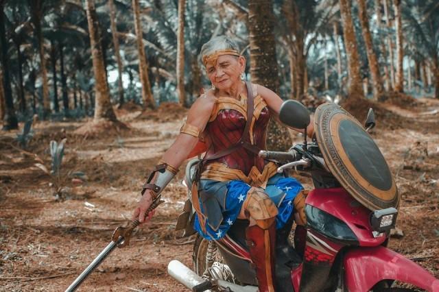 This 80-year-old farmer is a real Wonder Woman | GMA News Online