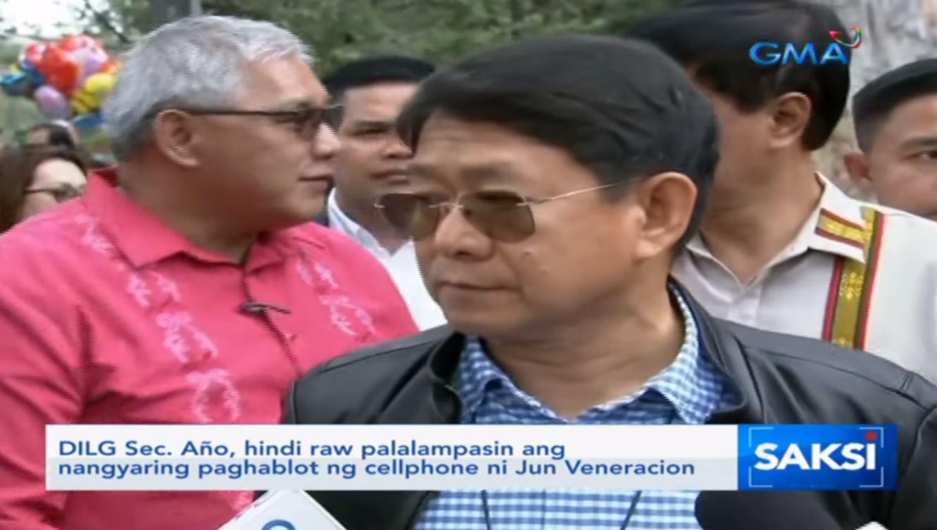 DILG Secretary frowns on 'cellphone snatching incident' | GMA News Online