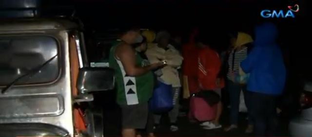Taal victims report theft, looting incidents | GMA News Online