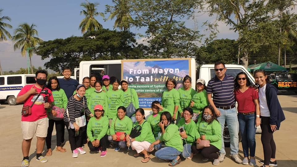 Women farmers from Albay personally give crops to Taal Volcano victims ...