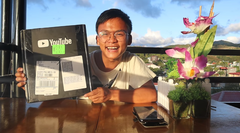 Buboy Villar's YouTube channel receives Silver Play Button | GMA News ...