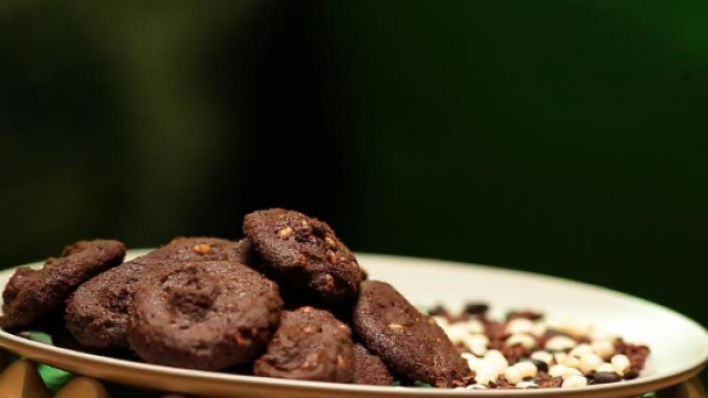 Pagre-recycle ng lumang magazines, ibabahagi sa 'Good News'! | GMA News ...