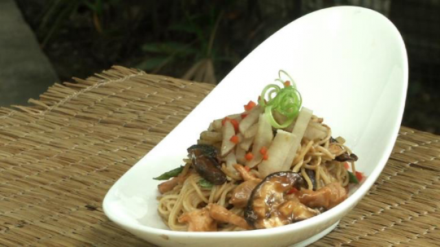 Pagre-recycle ng lumang magazines, ibabahagi sa 'Good News'! | GMA News ...