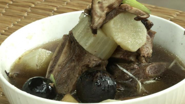 Pagre-recycle ng lumang magazines, ibabahagi sa 'Good News'! | GMA News ...