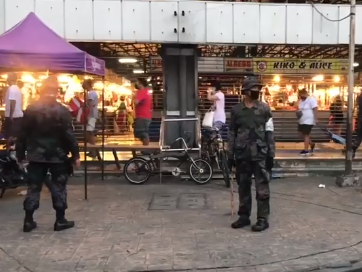 Police personnel maintain order in Pasig City's Mega Market | GMA News ...