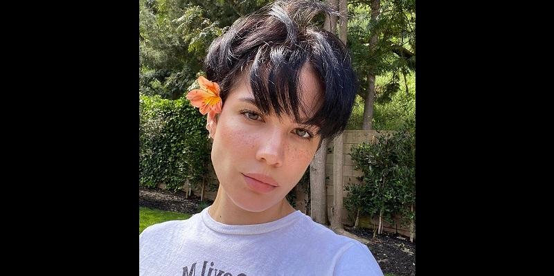 American singer Halsey reveals she's cooking this Filipino snack all ...