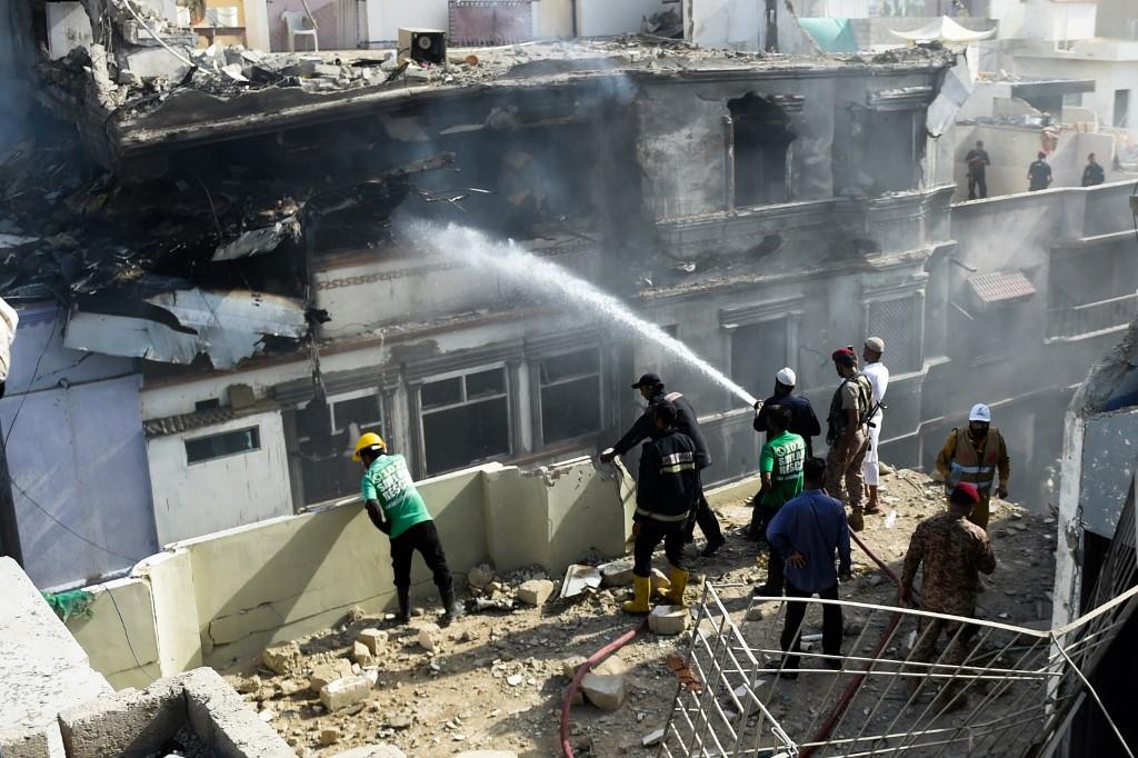 At least one passenger survived Pakistan plane crash -gov't official ...