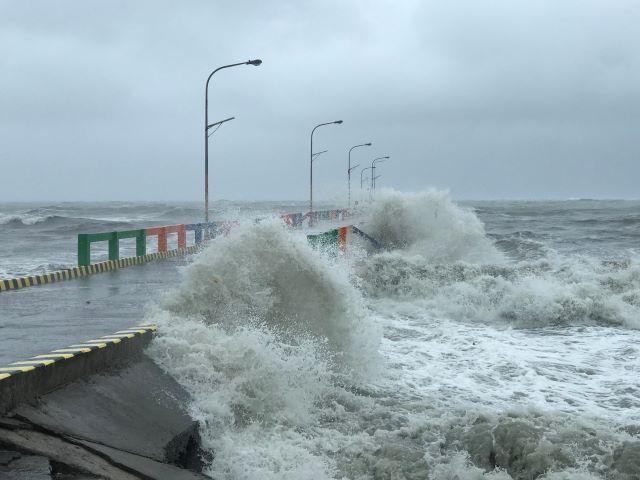 Ambo cuts swathe of destruction in Quezon province before weakening ...