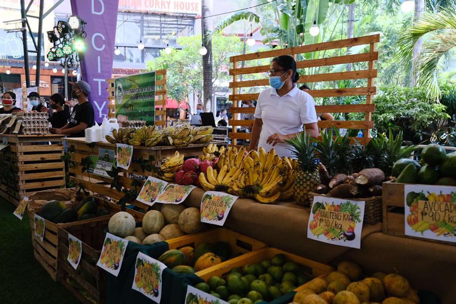 This weekend market aims to help farmers, fisherfolk, and food ...