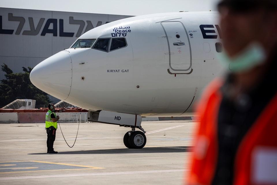 Israeli, US officials on historic flight to UAE to formalize ...