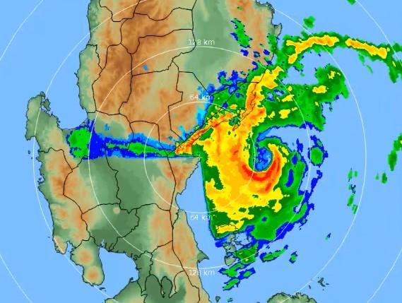 Pepito makes landfall over Aurora on Tuesday night | GMA News Online