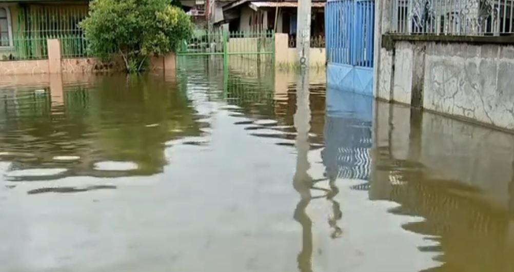 Barangays in Bulacan flooded as dams release water | GMA News Online