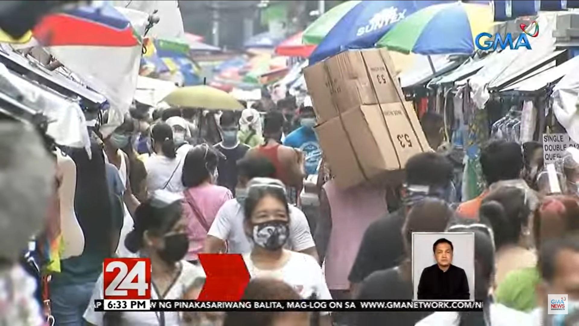 Christmas shoppers crowd Manila's Divisoria amid COVID-19 | GMA News Online