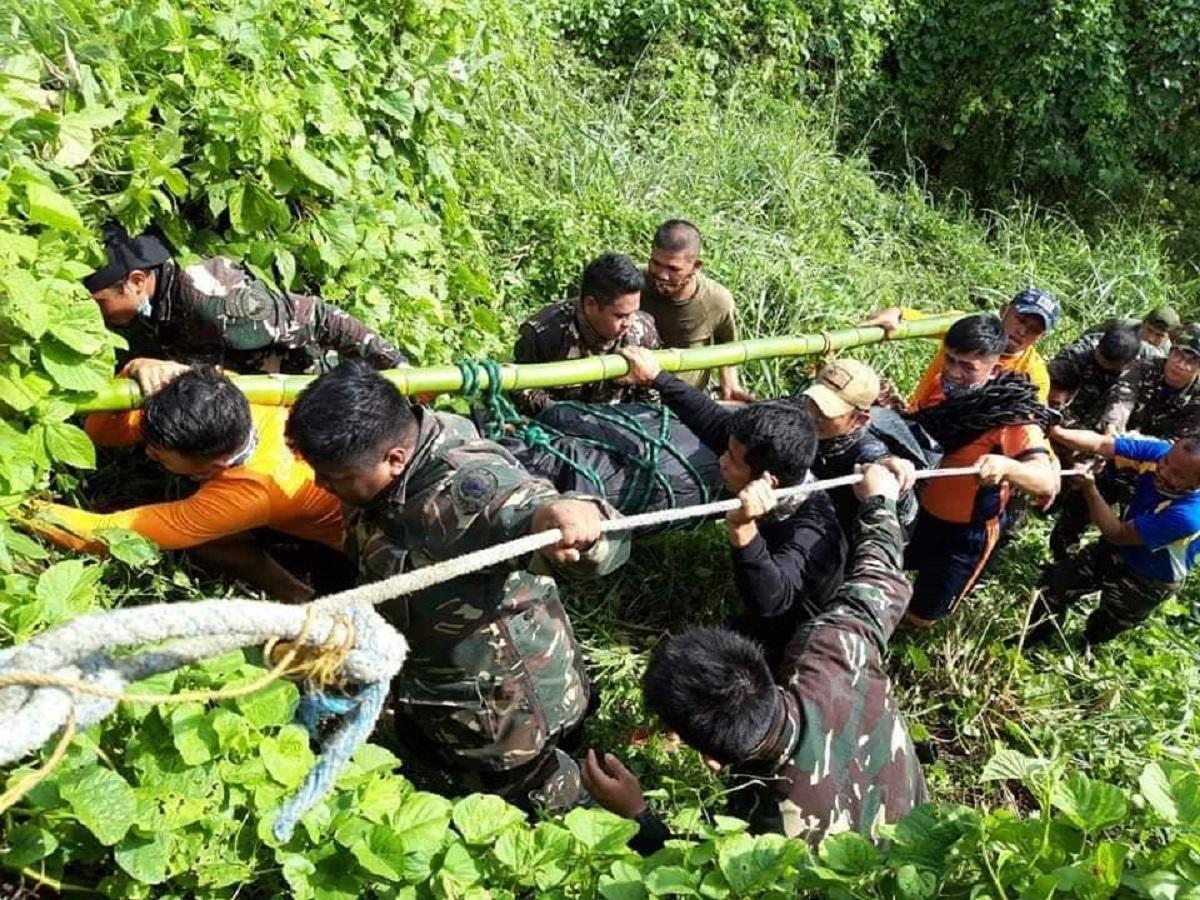 PAF reservists see action during Super Typhoon Rolly | Photos | GMA ...