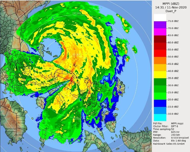 Ulysses makes landfall in Quezon | GMA News Online
