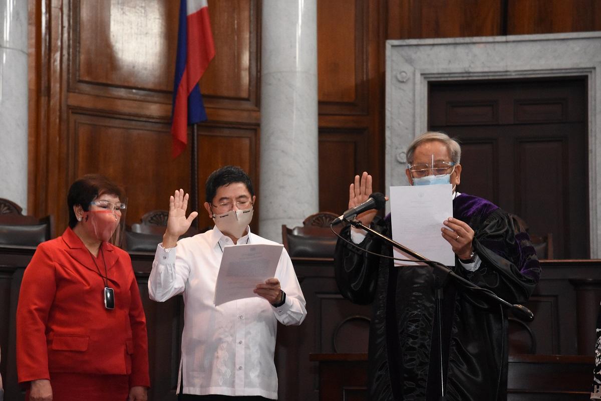 Lopez is new Supreme Court justice | Photos | GMA News Online