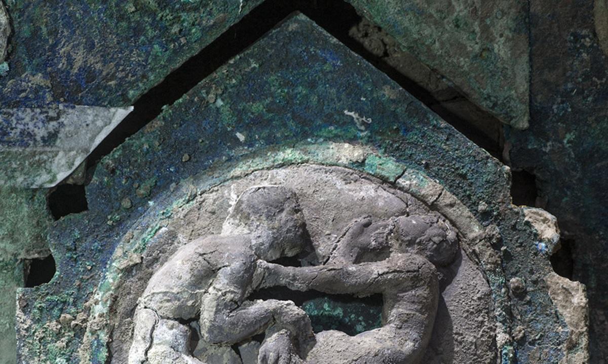 Roman chariot unearthed ‘almost intact’ near Pompeii | GMA News Online