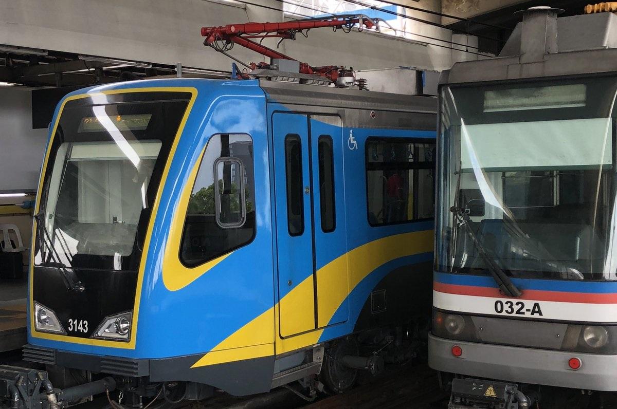 MRT3 operating hours unaffected by Metro Manila curfew, says DOTr | GMA ...
