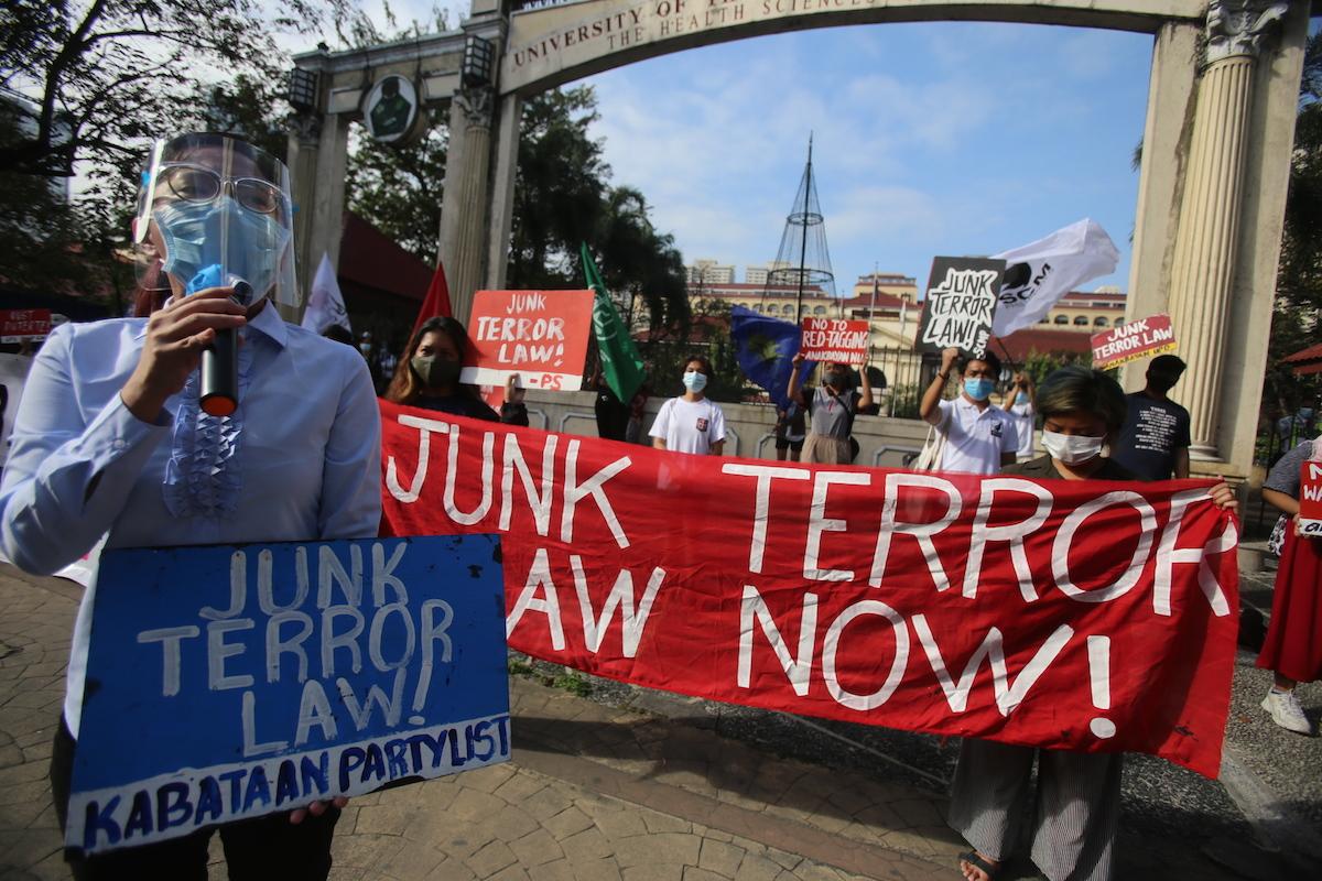 Militant groups protest against Anti-Terrorism Act | Photos | GMA News ...